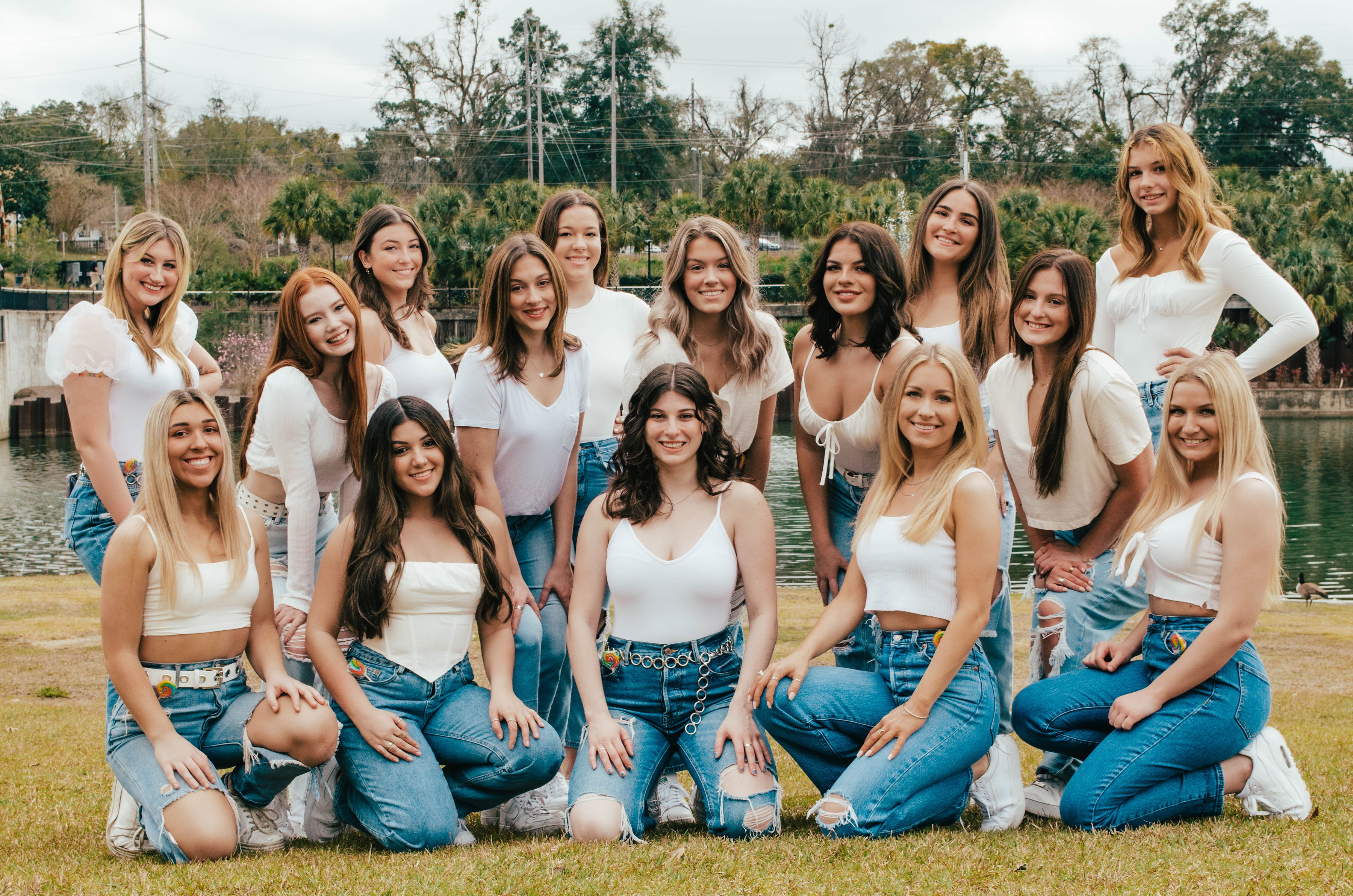 AXΩ Participates in FSU Line Dance 2021 – FSU Alpha Chi Omega